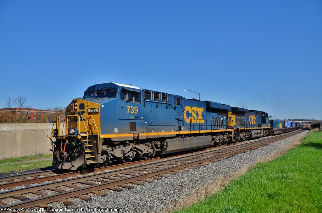 CSX 739